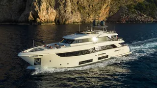 33m Custom Line Diana II sold